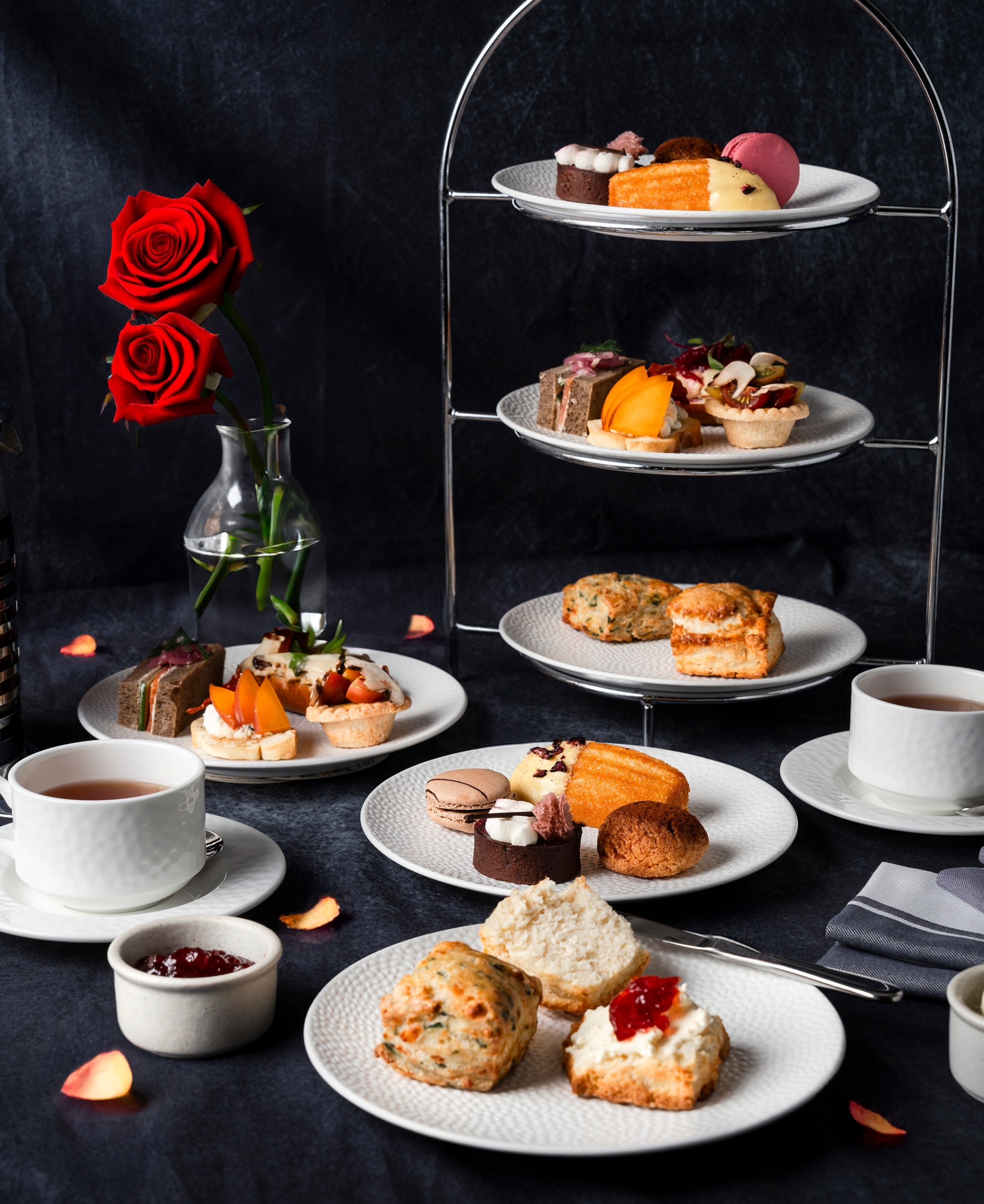 Globe @ YVR | Fairmont Vancouver Airport Hotel